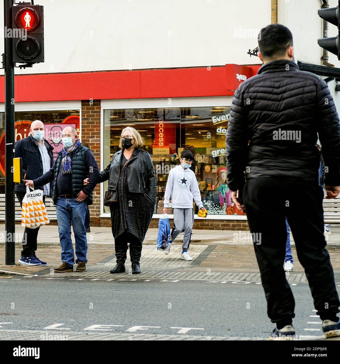 Group people wearing masks winter hi-res stock photography and images ...