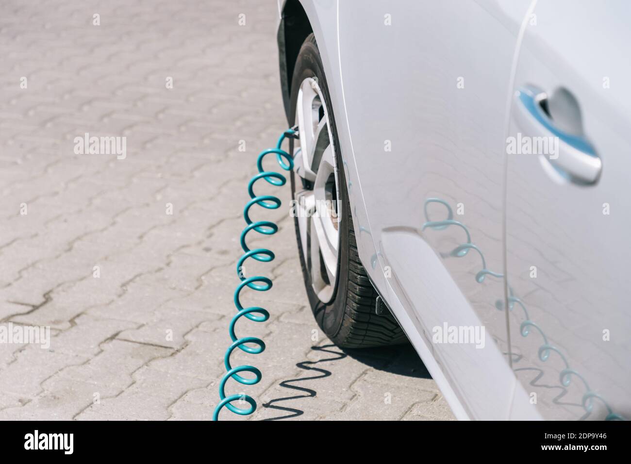 Compressor pumping hi-res stock photography and images - Alamy