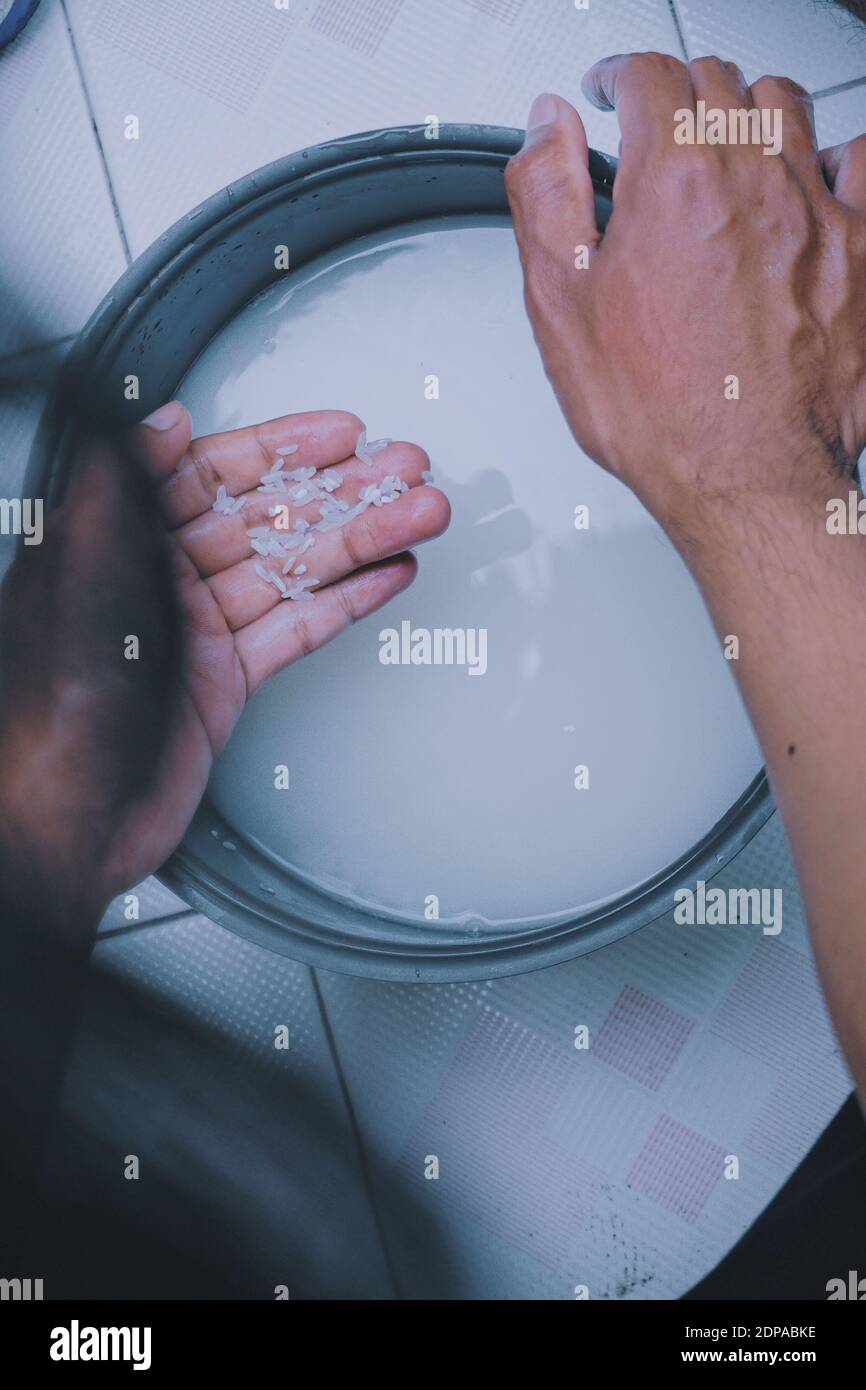 Cleaning rice hi-res stock photography and images - Alamy