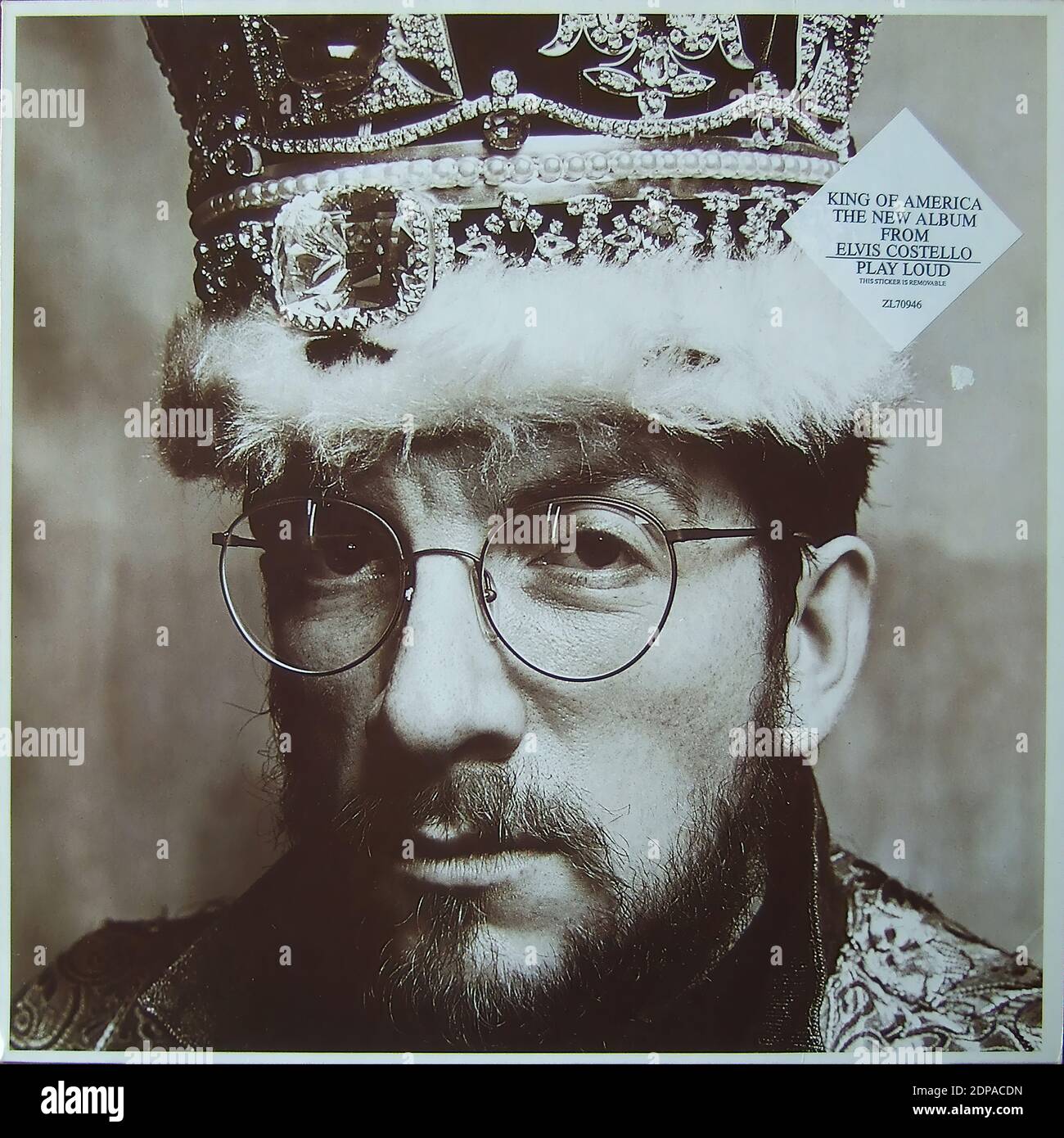 Elvis Costello - King of America - Vintage vinyl album cover Stock Photo - Alamy
