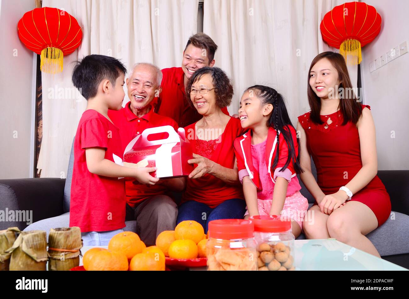 Asian family reunion hi-res stock photography and images - Alamy