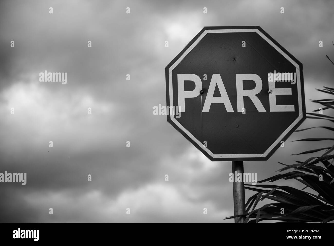 Pare sign Black and White Stock Photos & Images - Alamy