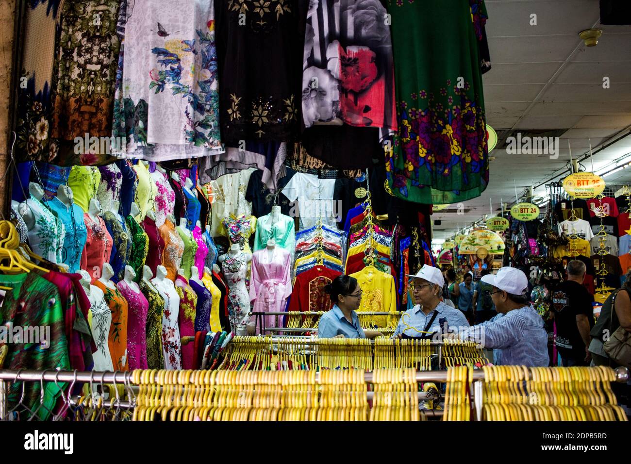 Marché ben thanh saigon hi-res stock photography and images - Alamy