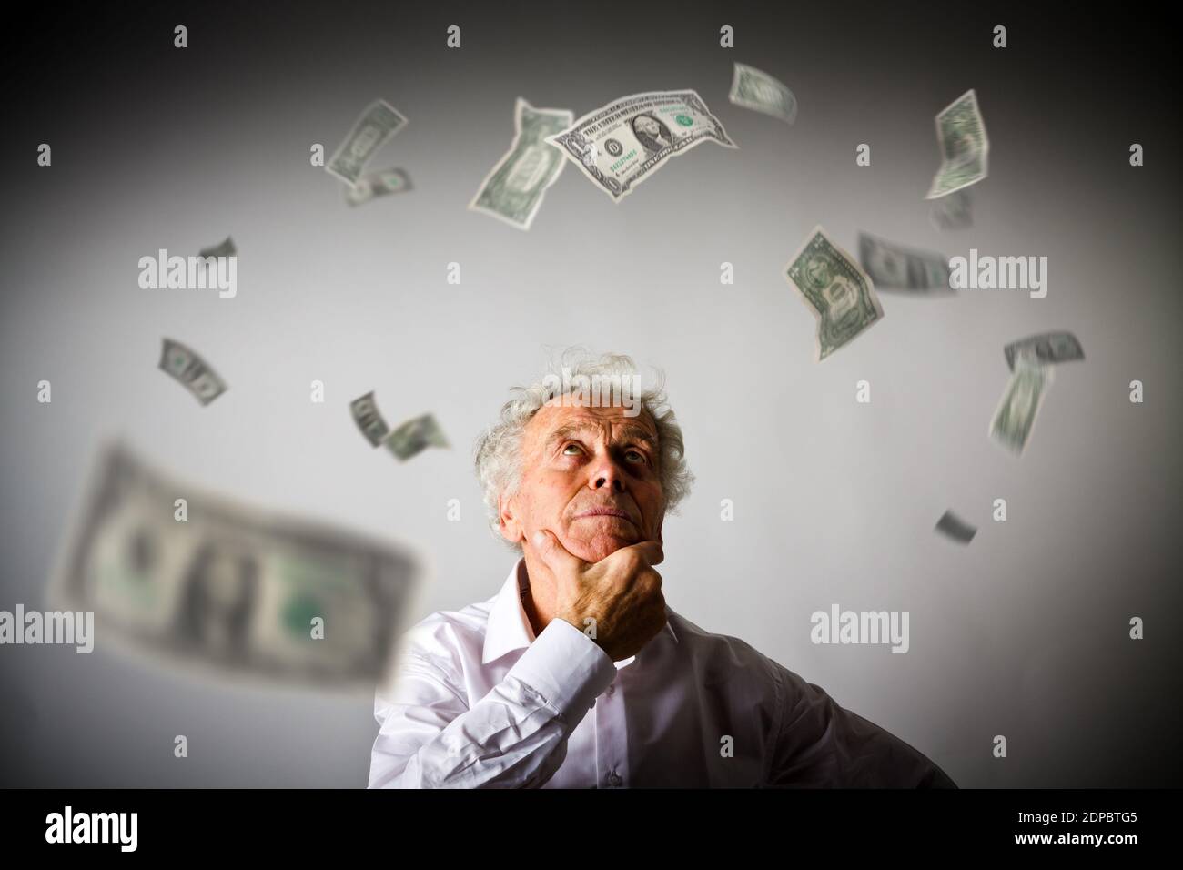 Money flying air hi-res stock photography and images - Alamy