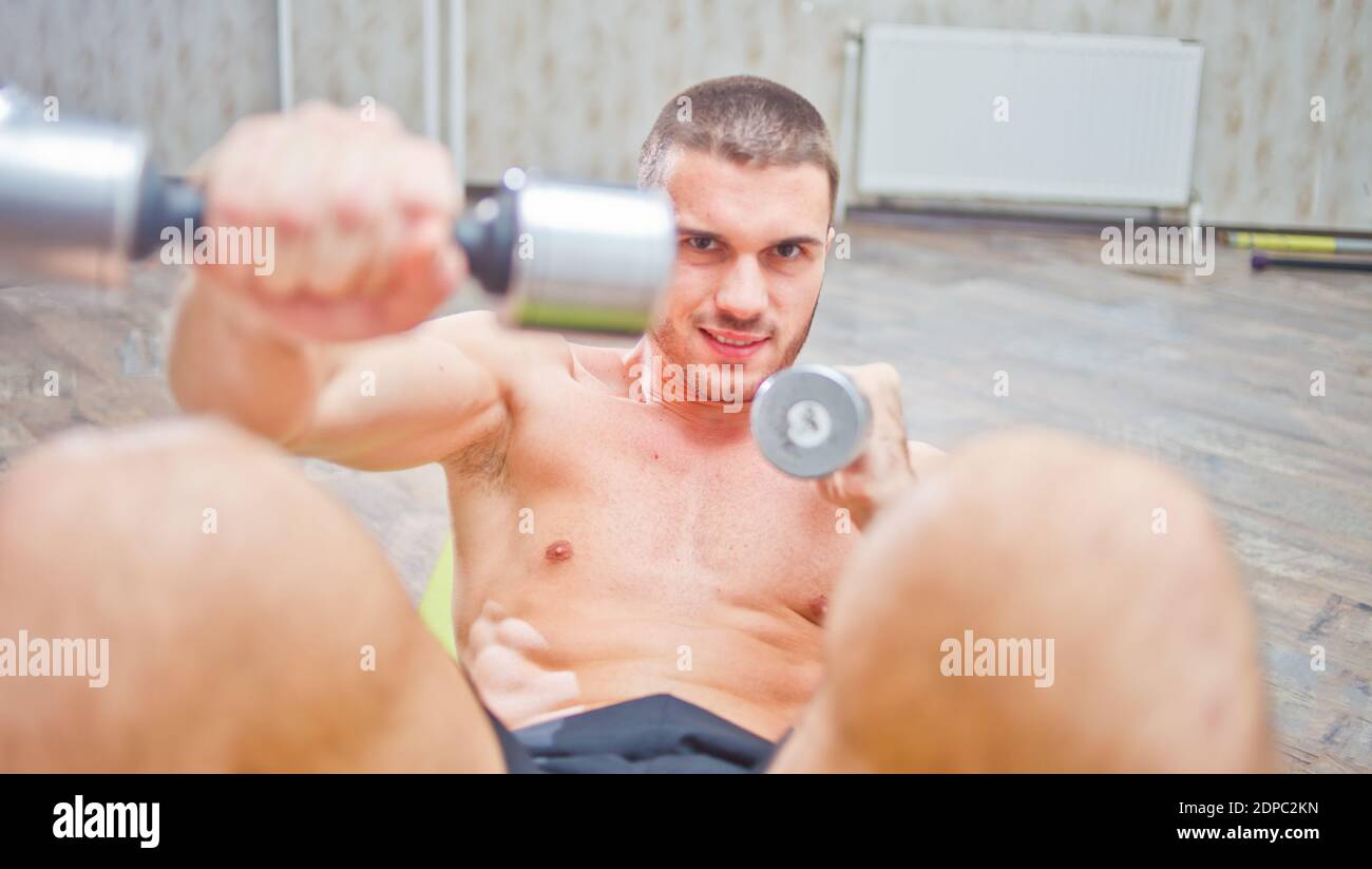 Abdominal curl hi-res stock photography and images - Alamy