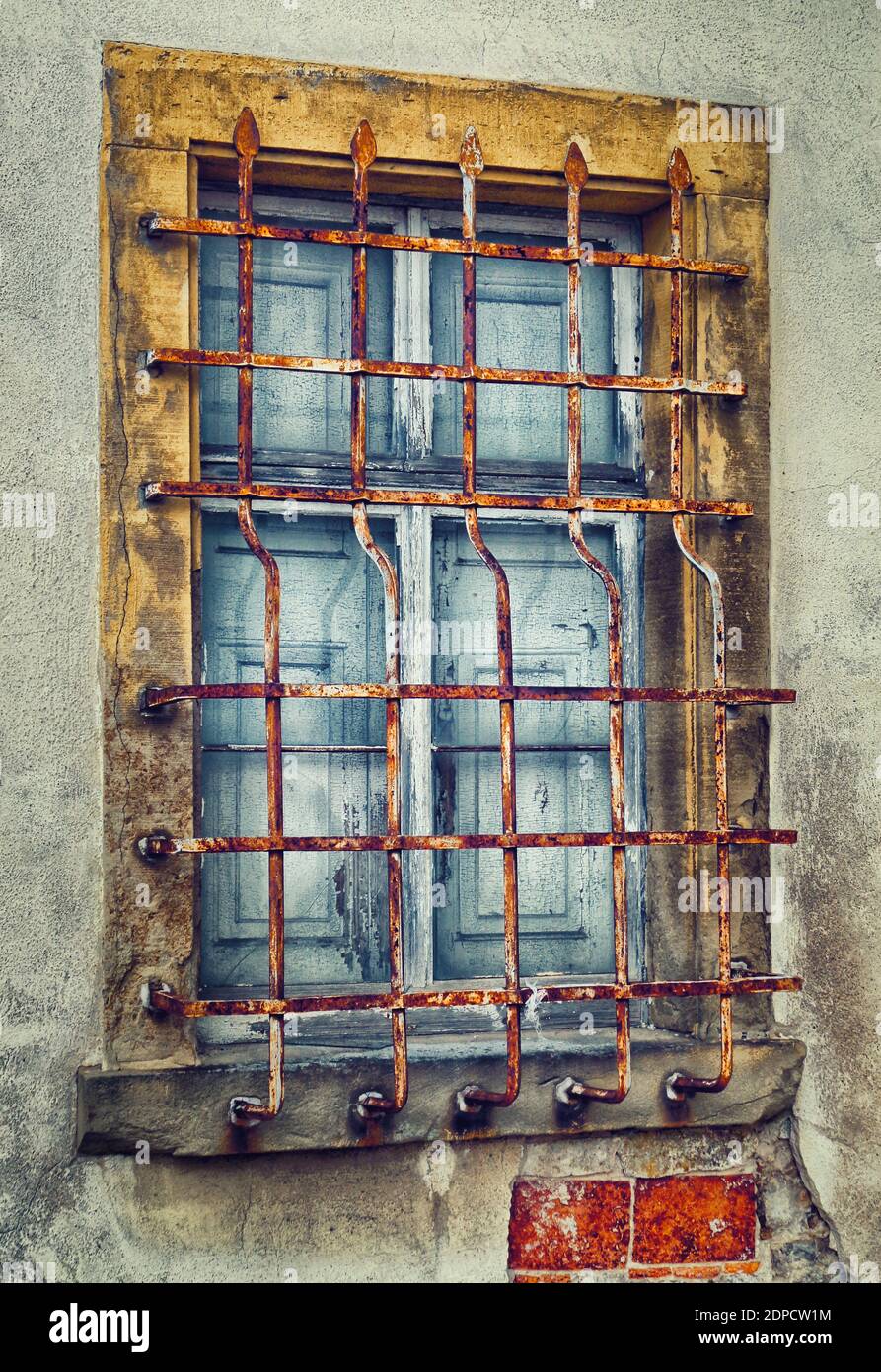 Window frame rust hi-res stock photography and images - Alamy