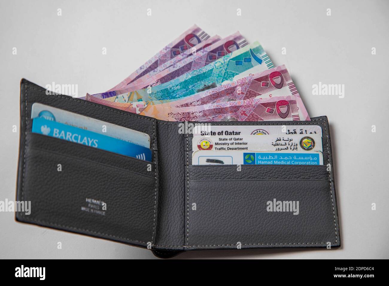 500 riyal qatari hi-res stock photography and images - Alamy