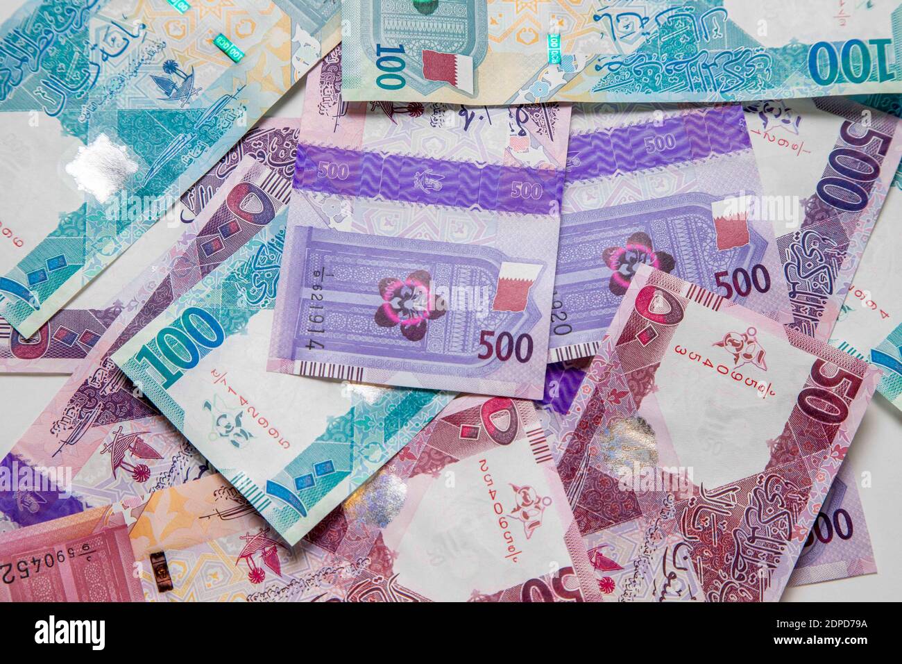 Qatari Riyal 100