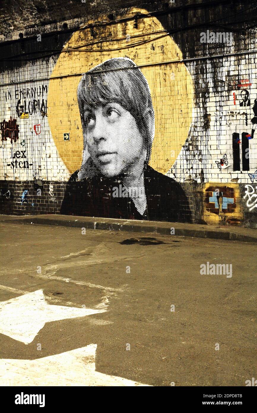 GREAT BRITAIN / London/ Street Art / A subway painted by stencil ...