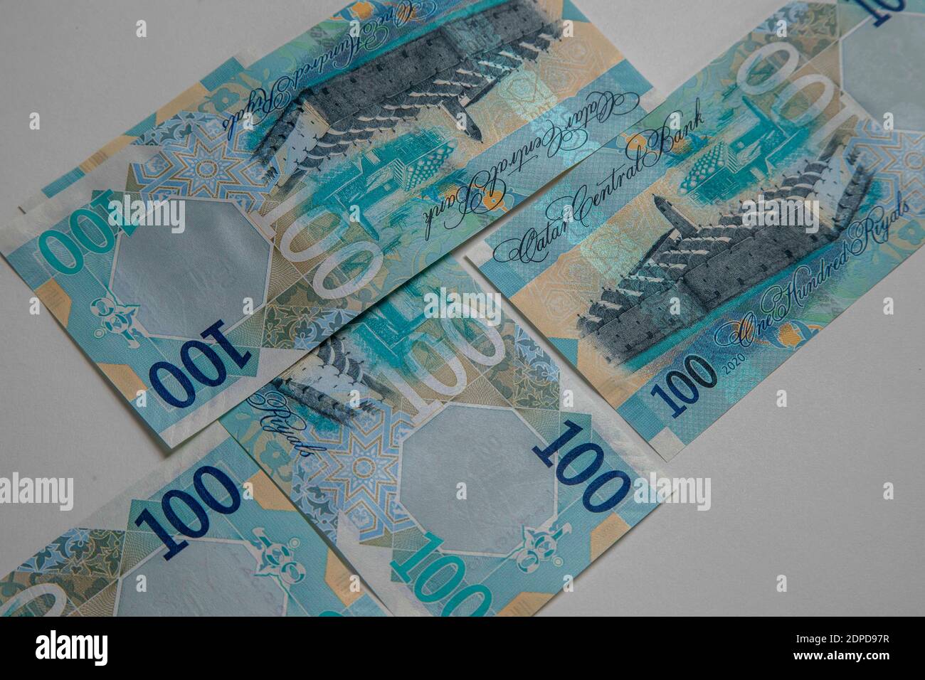 Qatari Riyal 100