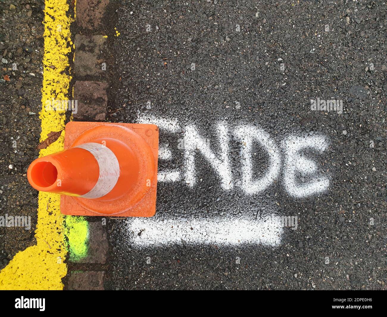 Written on asphalt road signs hi-res stock photography and images - Alamy