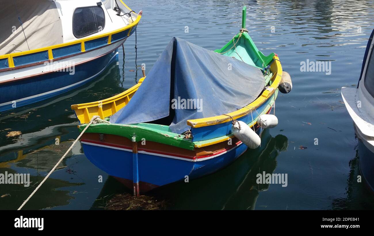 Luzzu (traditional Maltese fishing boat Stock Photo - Alamy