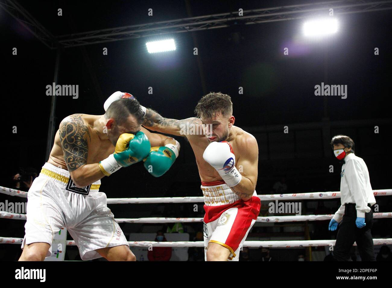 Boxing alley hi-res stock photography and images - Alamy