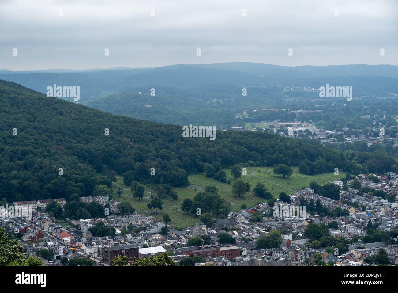 Reading pennsylvania downtown buildings hi-res stock photography and ...