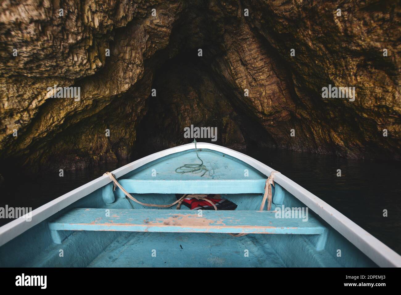 Boat art cave hi-res stock photography and images - Alamy