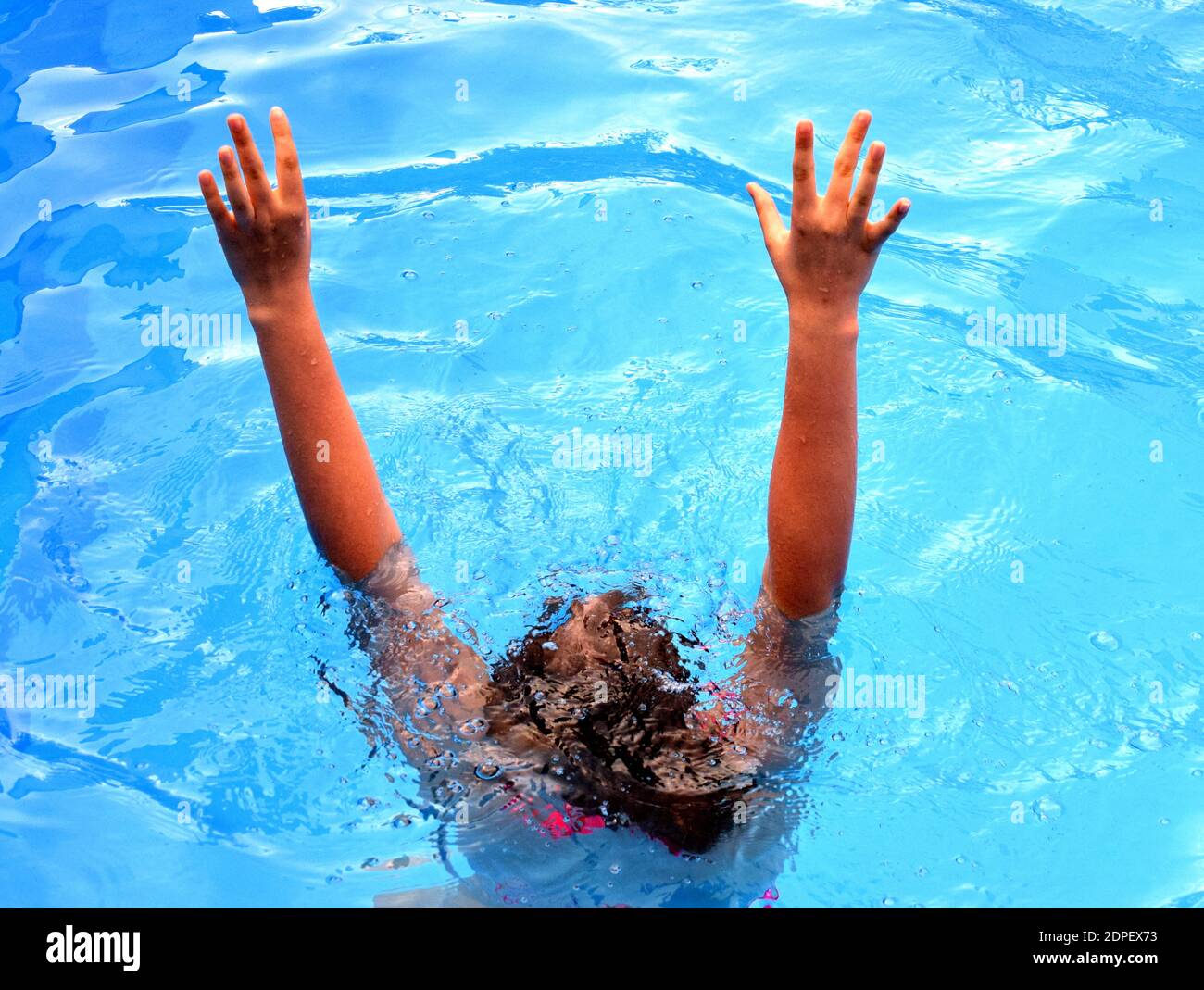 Drowning woman in swimming pool hi-res stock photography and images - Alamy