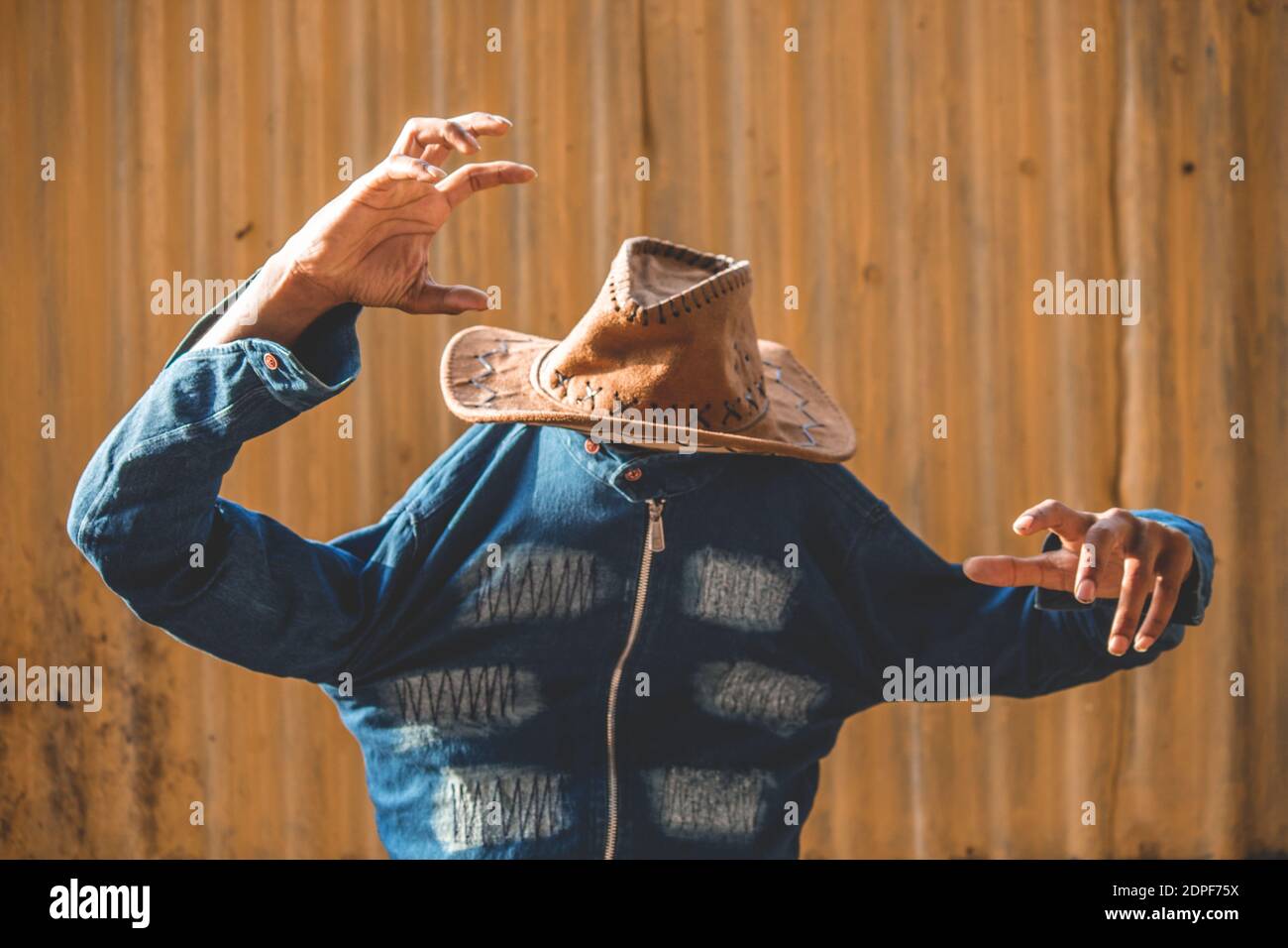 Decapitated man hi-res stock photography and images - Alamy