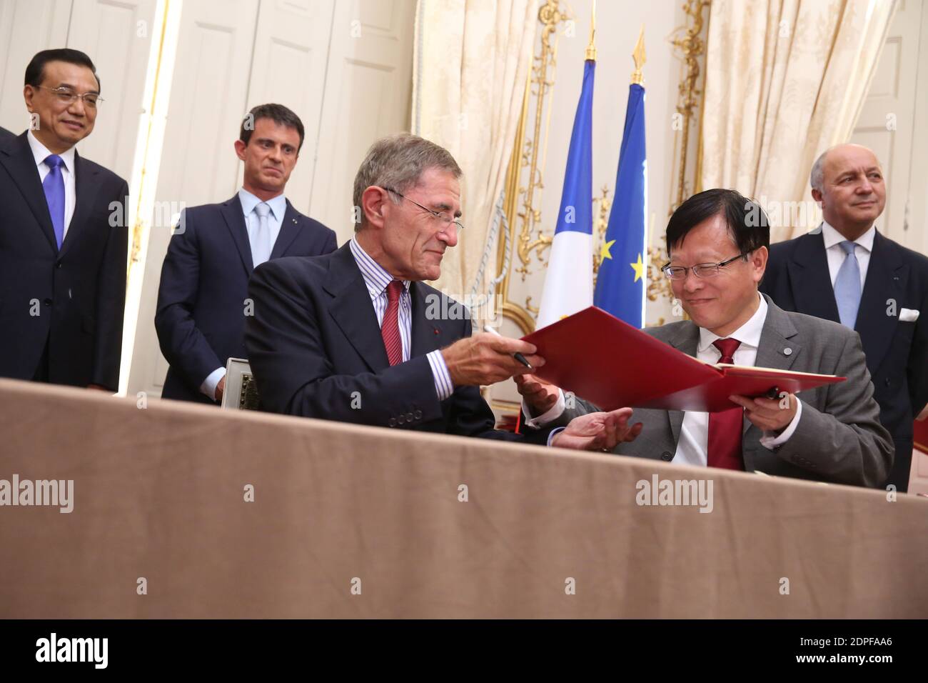 China investment corporation hi-res stock photography and images - Alamy