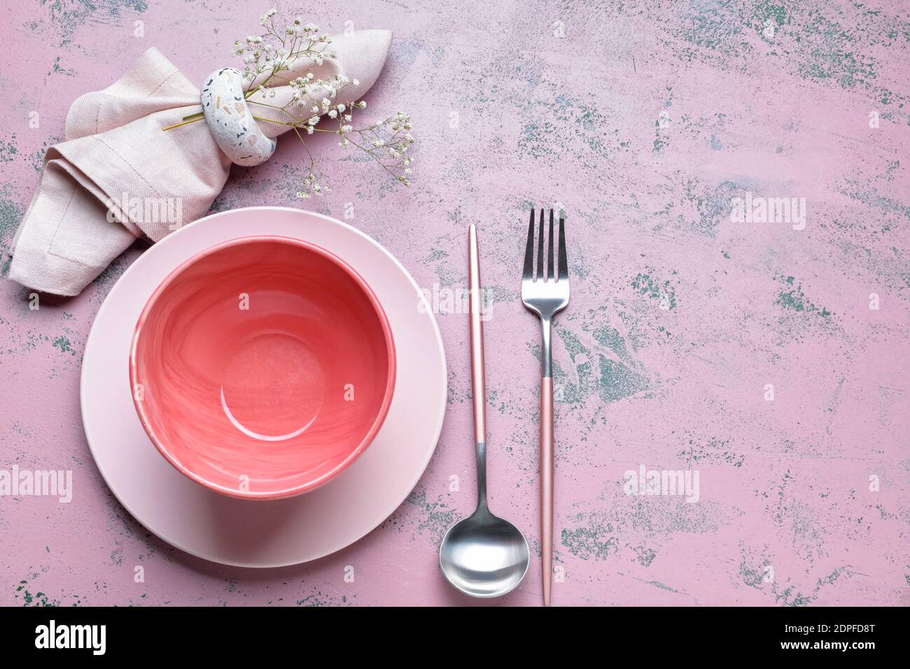 Beautiful table setting with floral decor Stock Photo - Alamy