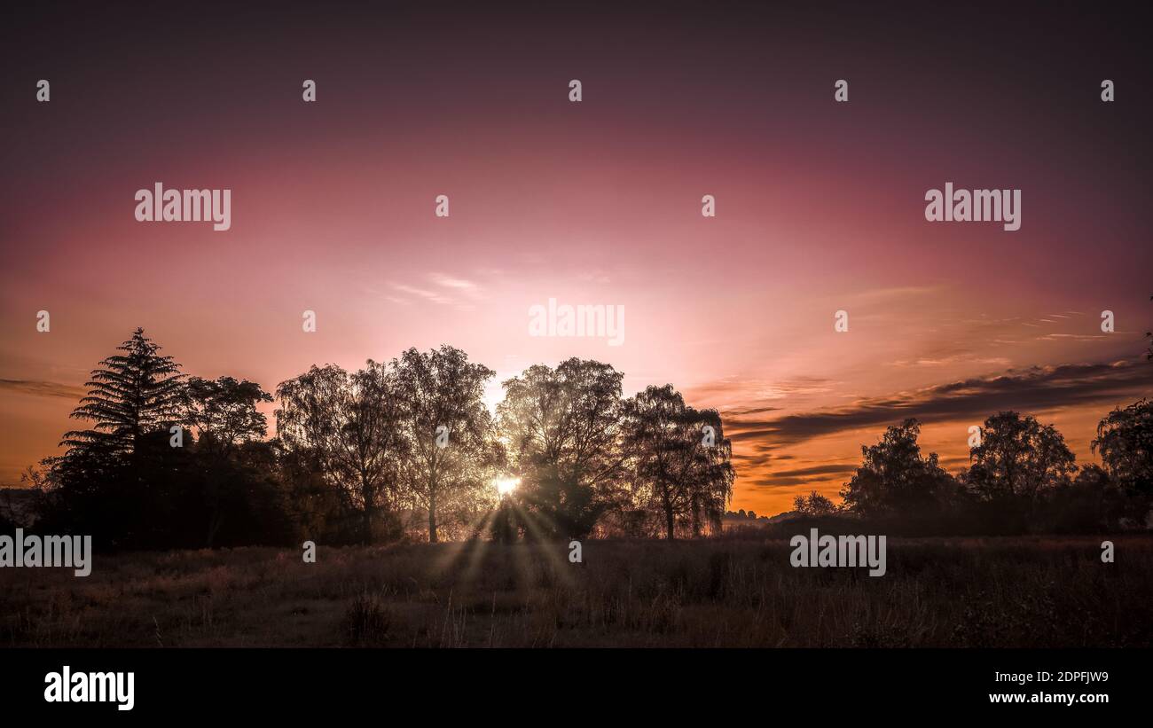 Purple sunrise hi-res stock photography and images - Alamy