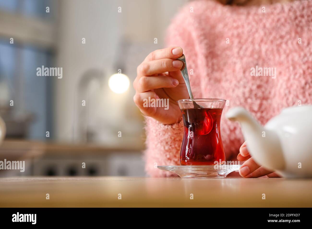 Stir tea table hi-res stock photography and images - Alamy