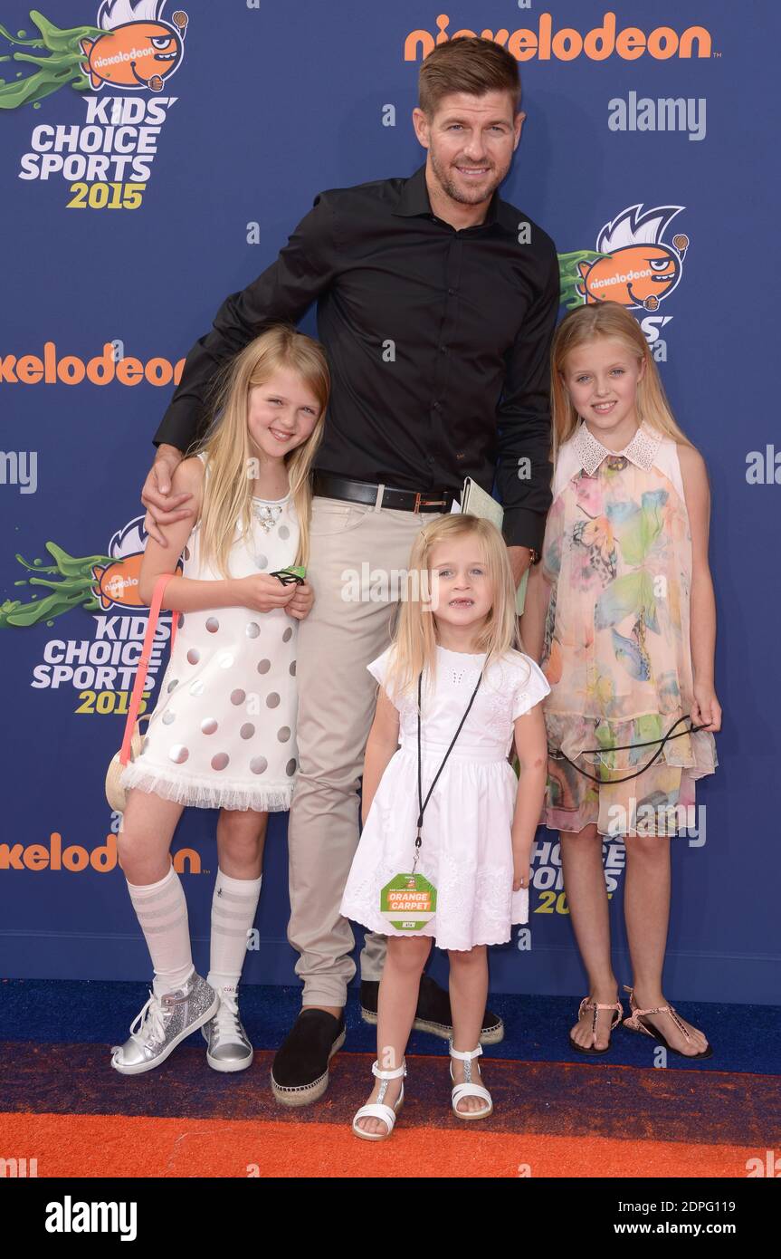 Steven Gerrard and his daughters attend the Nickelodeon Kids' Choice ...