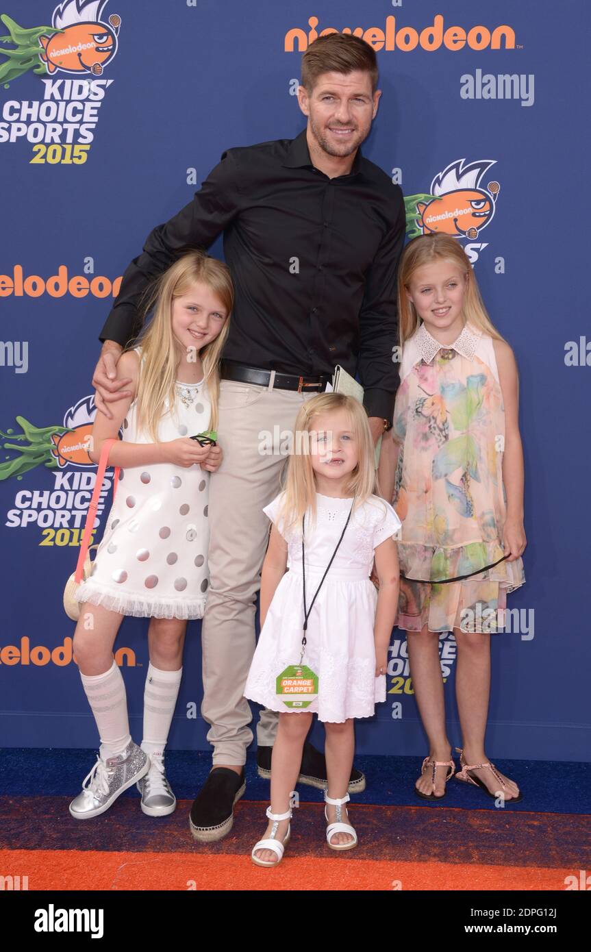 Steven Gerrard and his daughters attend the Nickelodeon Kids' Choice ...
