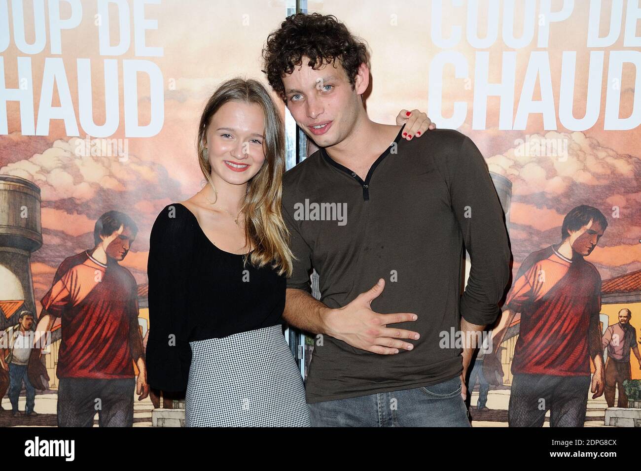 Manon Valentin et Theo Cholbi assistent a la premiere de Coup de Chaud a l’UGC Cine Cite les ...