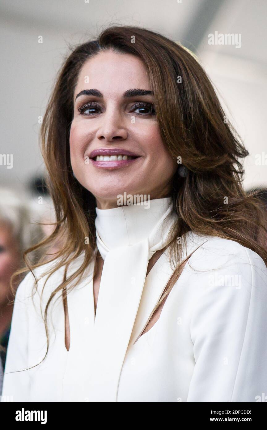 Jordan's Queen Rania Al Abdullah attends the Summer University of ...