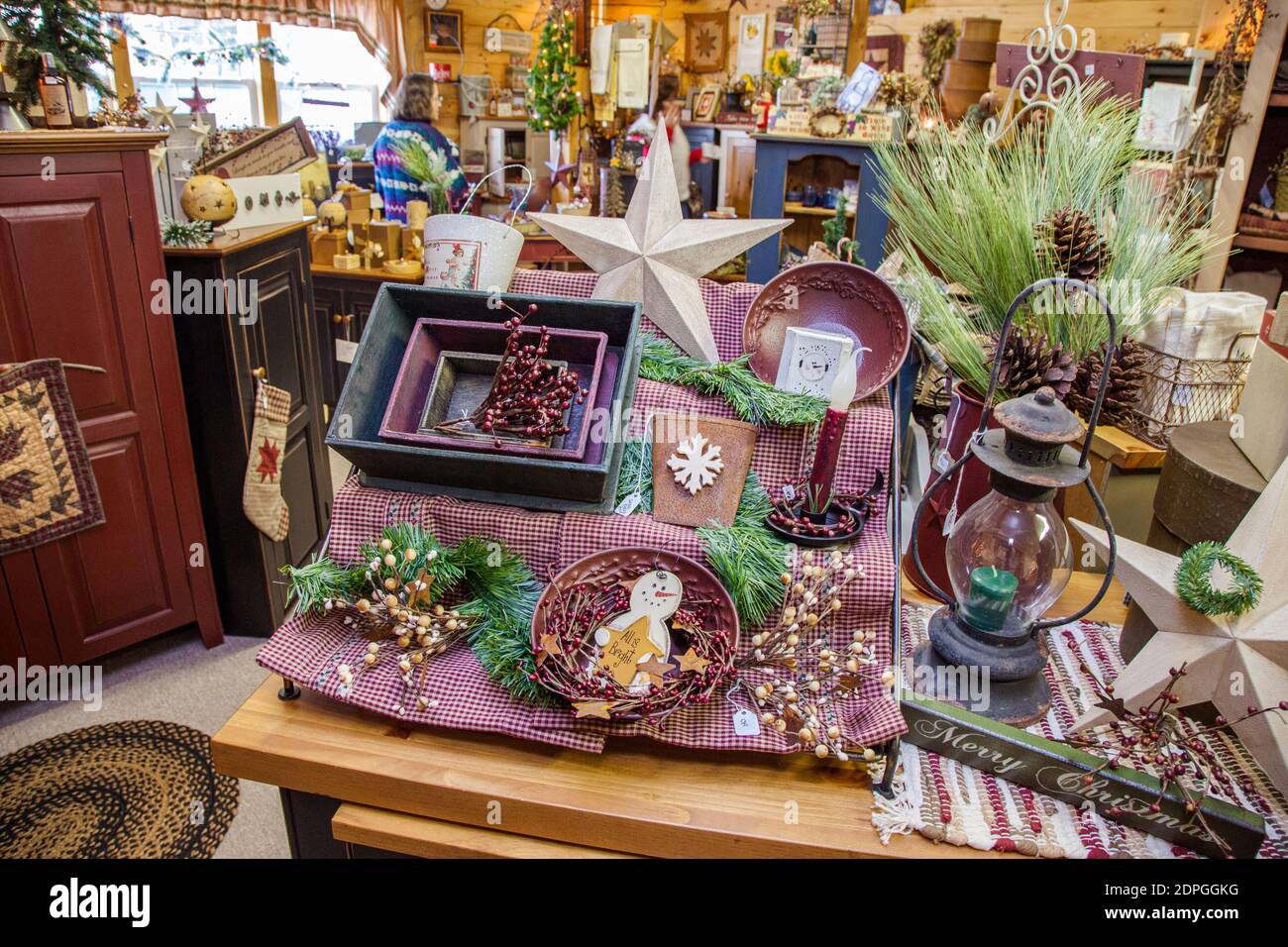 Christmas items shop hi-res stock photography and images - Alamy