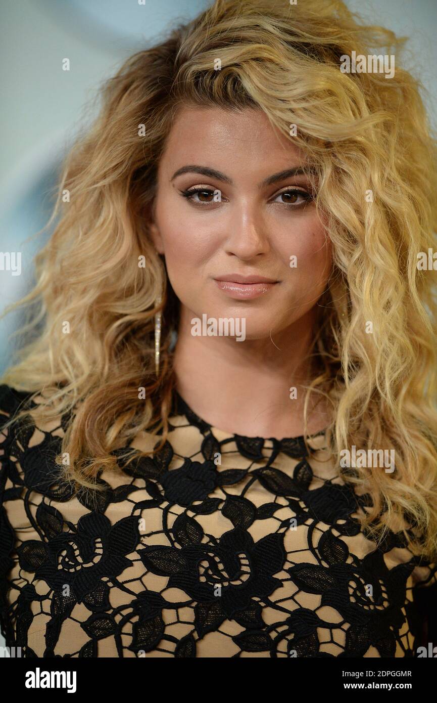 Tori Kelly attends the 2015 MTV Video Music Awards at Microsoft Theater ...
