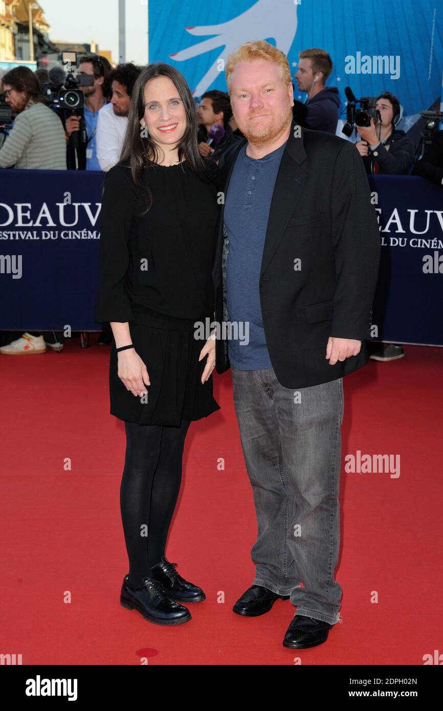 Mike Harrop, Amy Koppelman attending the premiere of the film Jamais ...