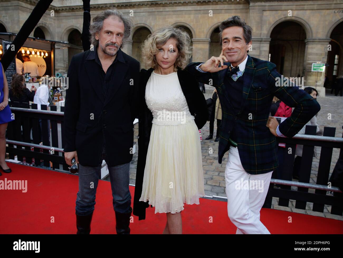 Simon Liberati et sa femme Eva Ionesco, Vincent Darre a la Premiere de ...