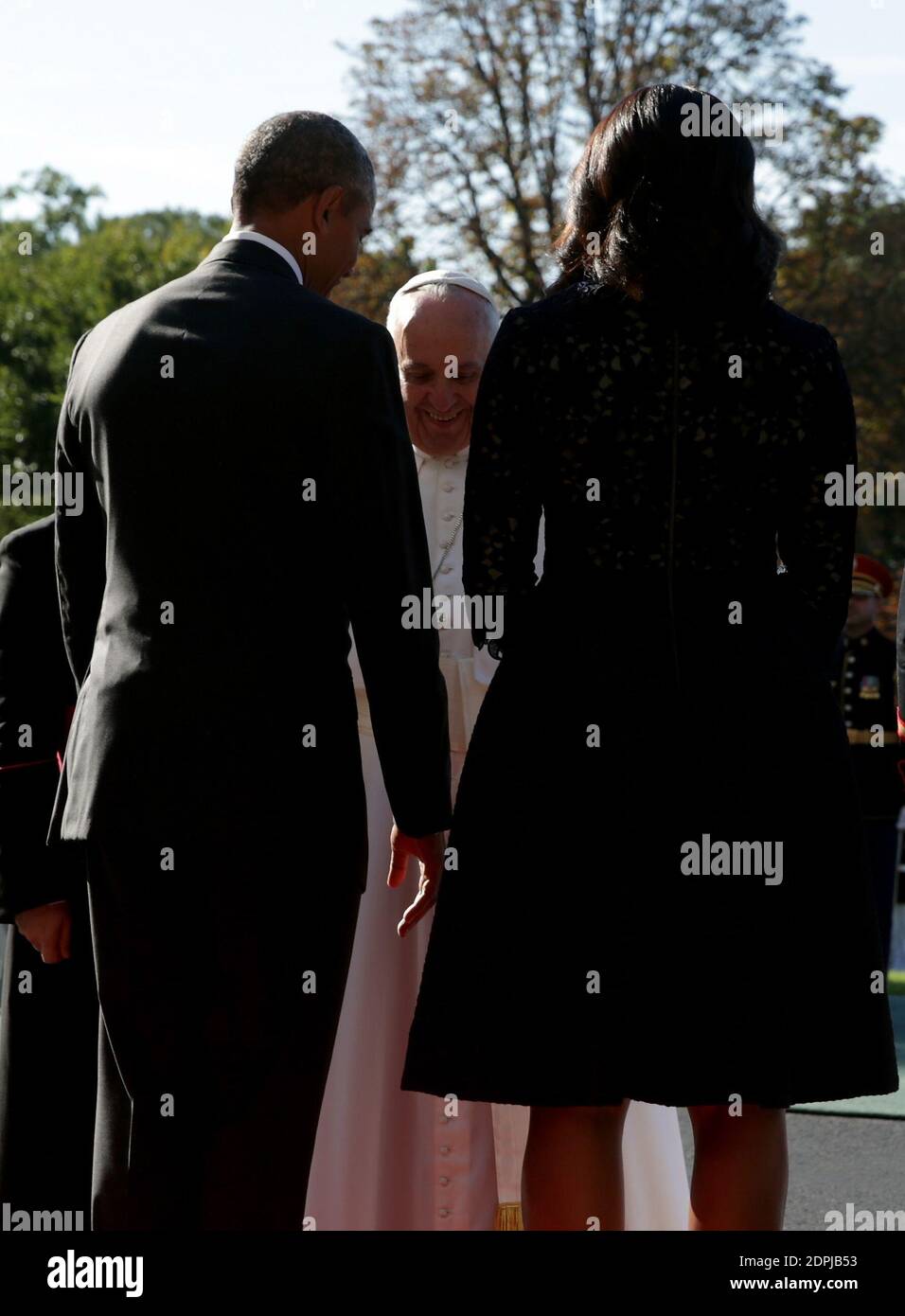 U.S. President Barack Obama and first Lady Michelle Obama welcome Pope ...