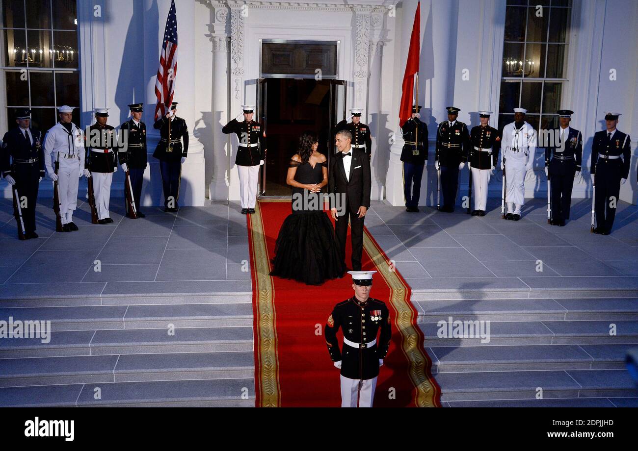 US President Barack Obama and First Lady Michelle Obama welcome Chinese ...
