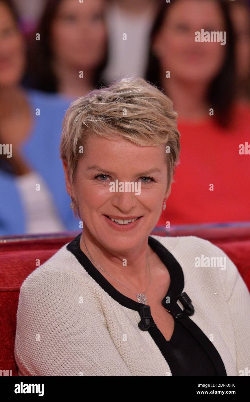Elise lucet hi-res stock photography and images - Alamy