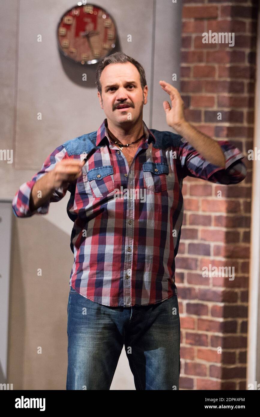 VINCENT PIGUET - - FILAGE DE LA PIECE 'LADIES NIGHT' THE FULL MONTY EN ...