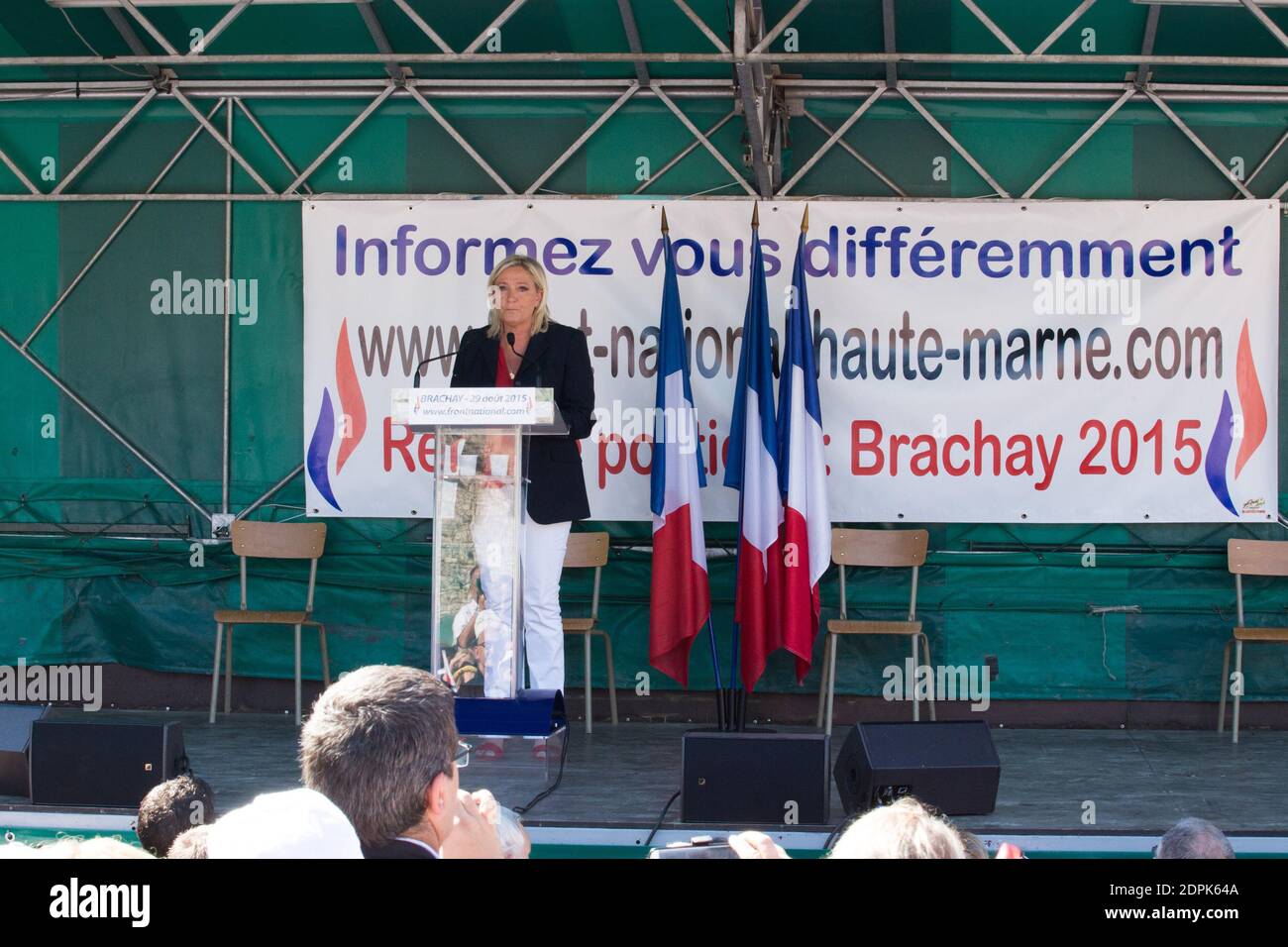 MARINE LE PEN 'PRESIDENTE DU FRONT NATIONAL' - DISCOURS DE RENTREE DU ...