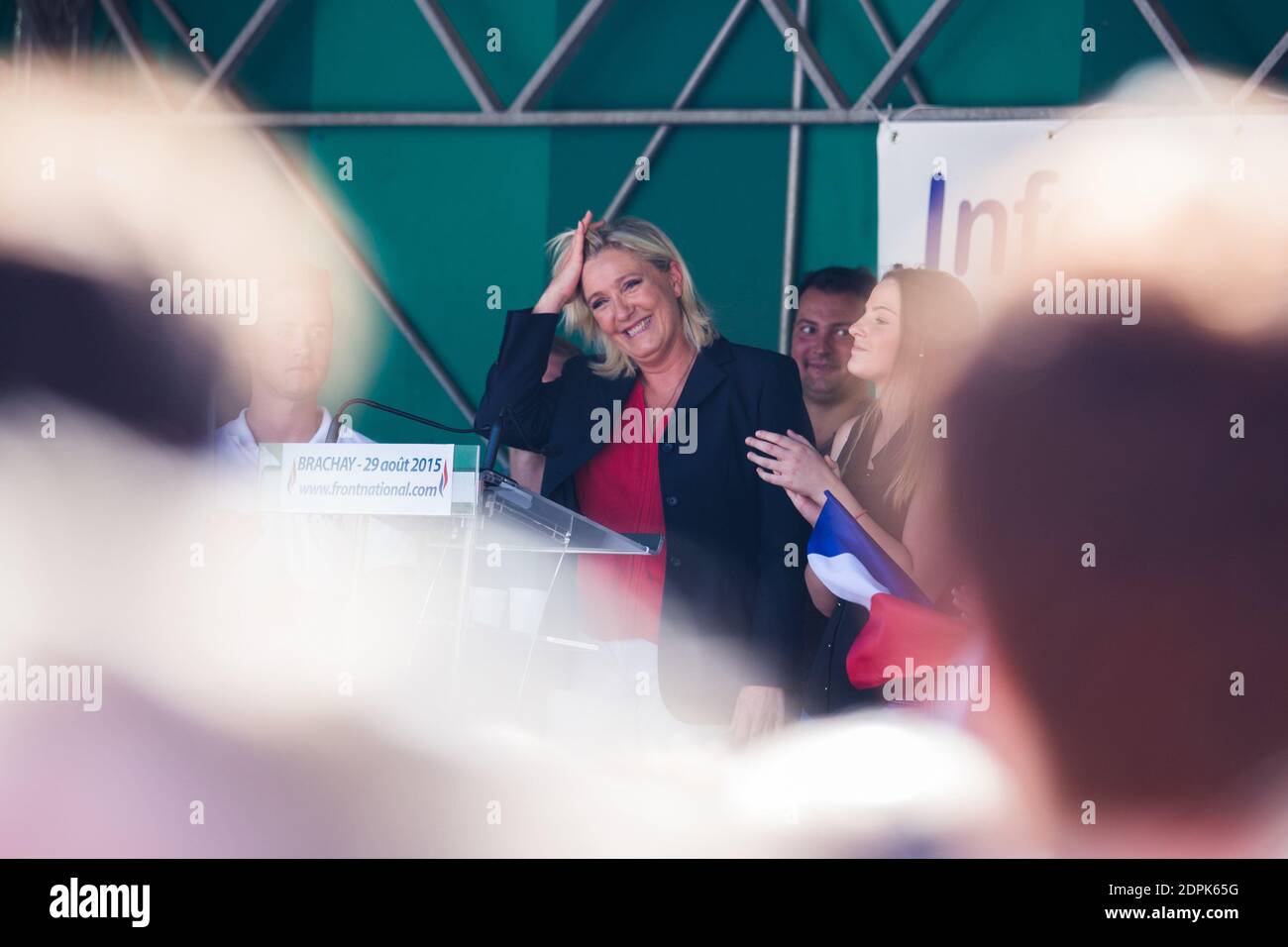 MARINE LE PEN 'PRESIDENTE DU FRONT NATIONAL' - DISCOURS DE RENTREE DU ...