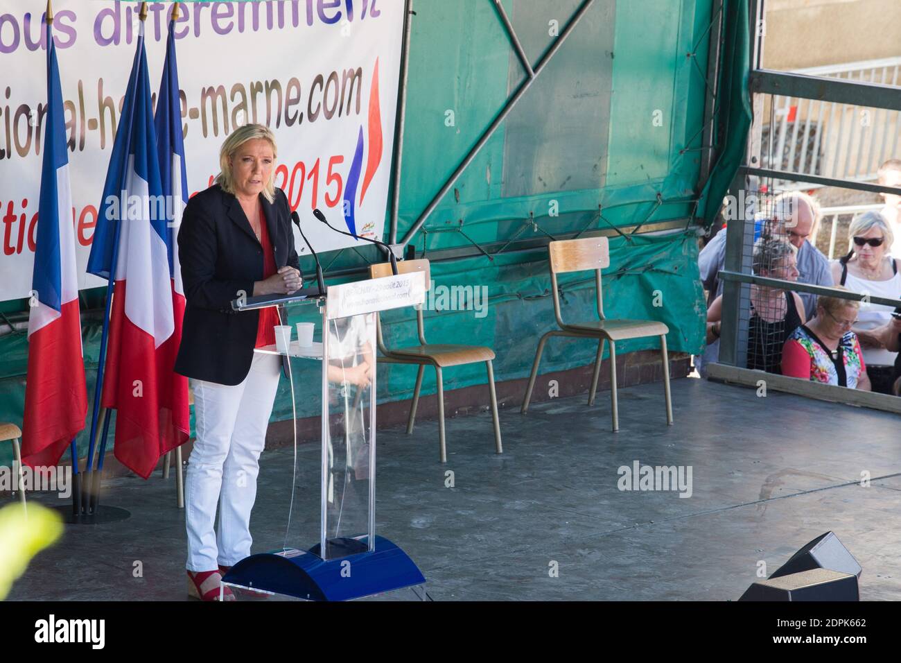 MARINE LE PEN 'PRESIDENTE DU FRONT NATIONAL' - DISCOURS DE RENTREE DU ...