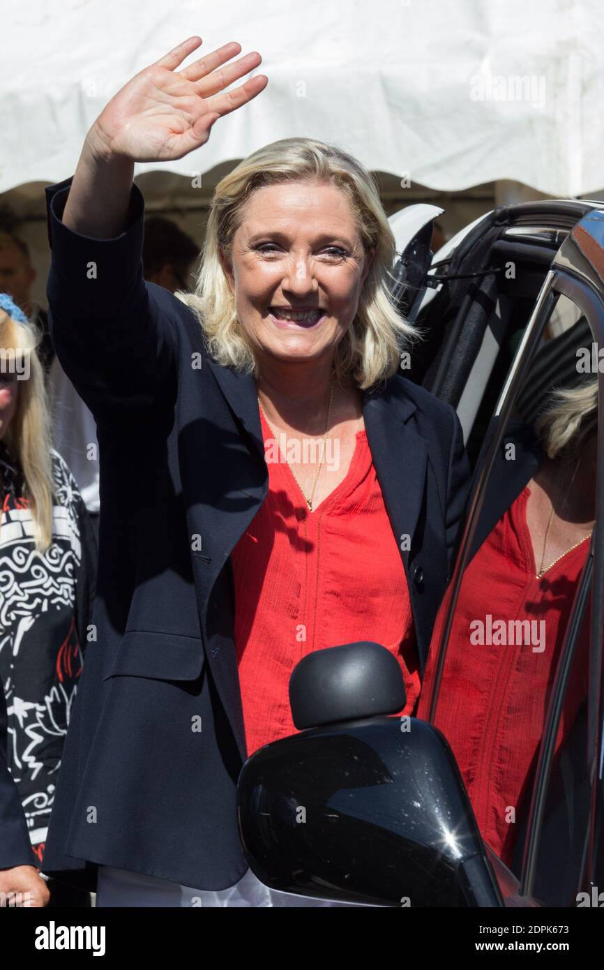 MARINE LE PEN 'PRESIDENTE DU FRONT NATIONAL' - DISCOURS DE RENTREE DU ...
