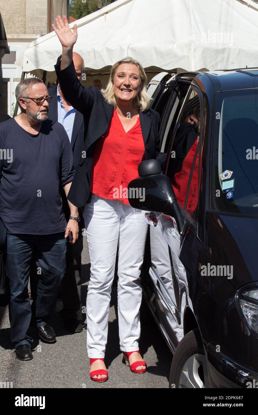 MARINE LE PEN 'PRESIDENTE DU FRONT NATIONAL' - DISCOURS DE RENTREE DU ...
