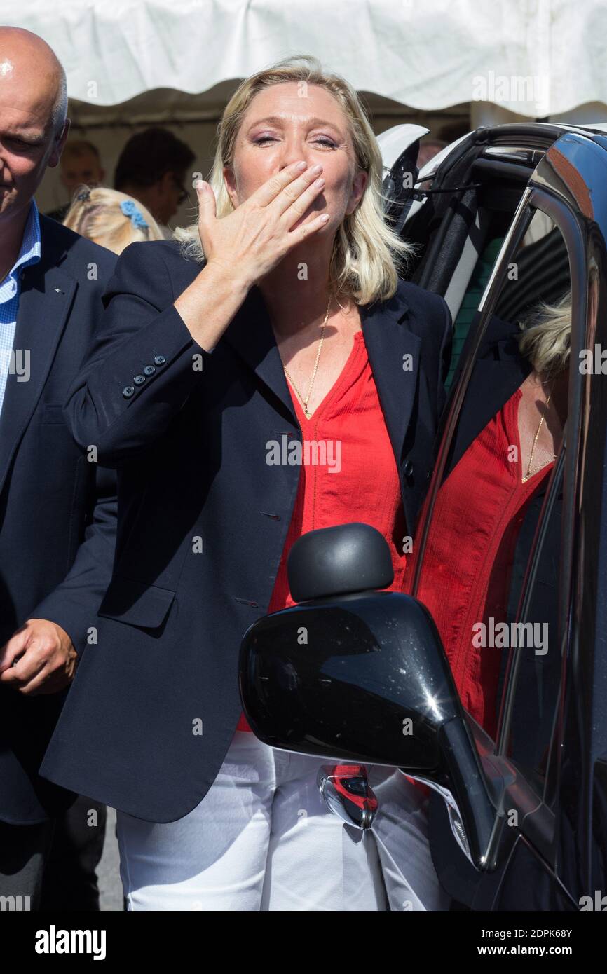 MARINE LE PEN 'PRESIDENTE DU FRONT NATIONAL' - DISCOURS DE RENTREE DU ...