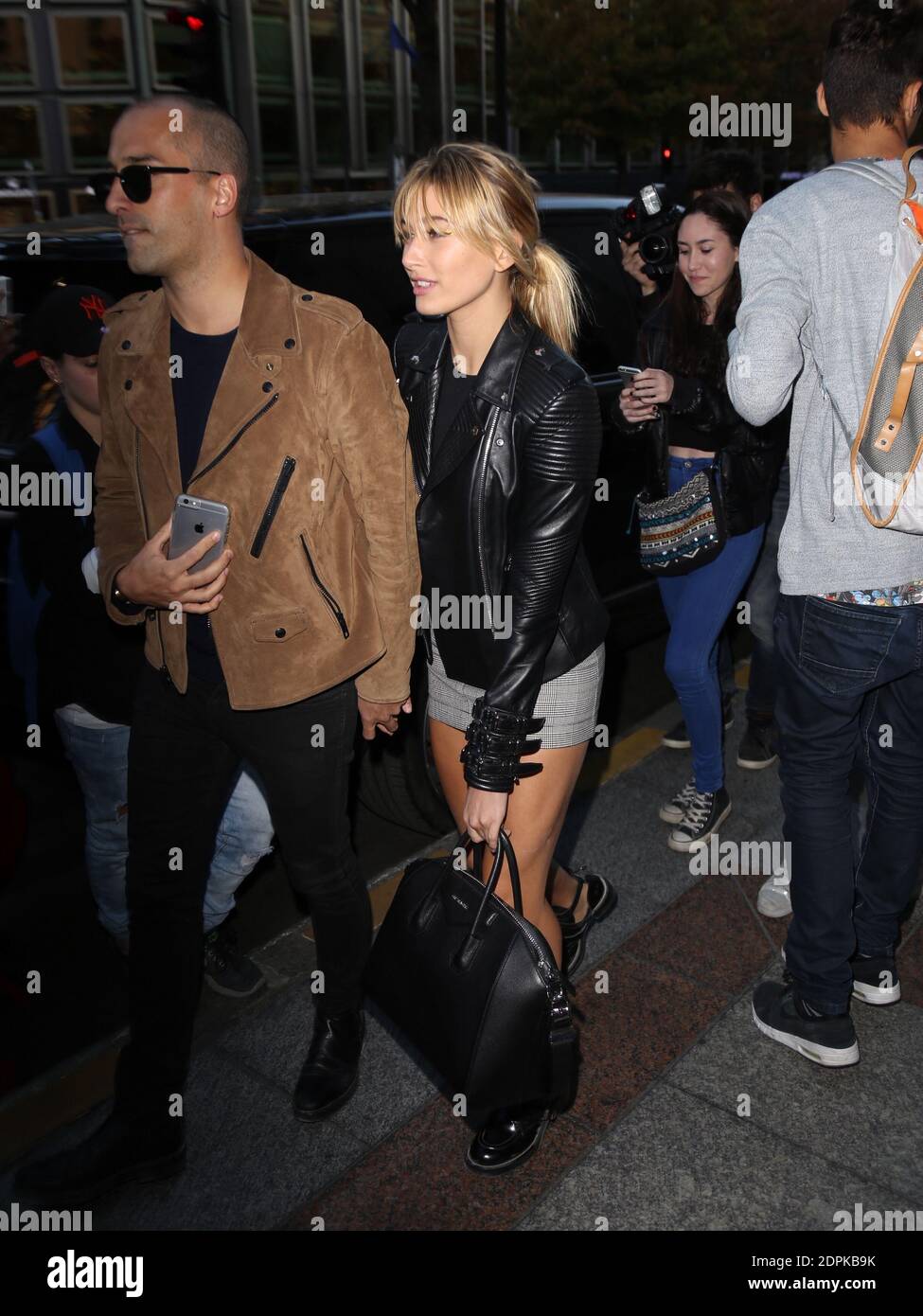 HAILEY BALDWIN ARRIVE AU GEORGE V Photo by Nasser Berzane/ABACAPRESS ...