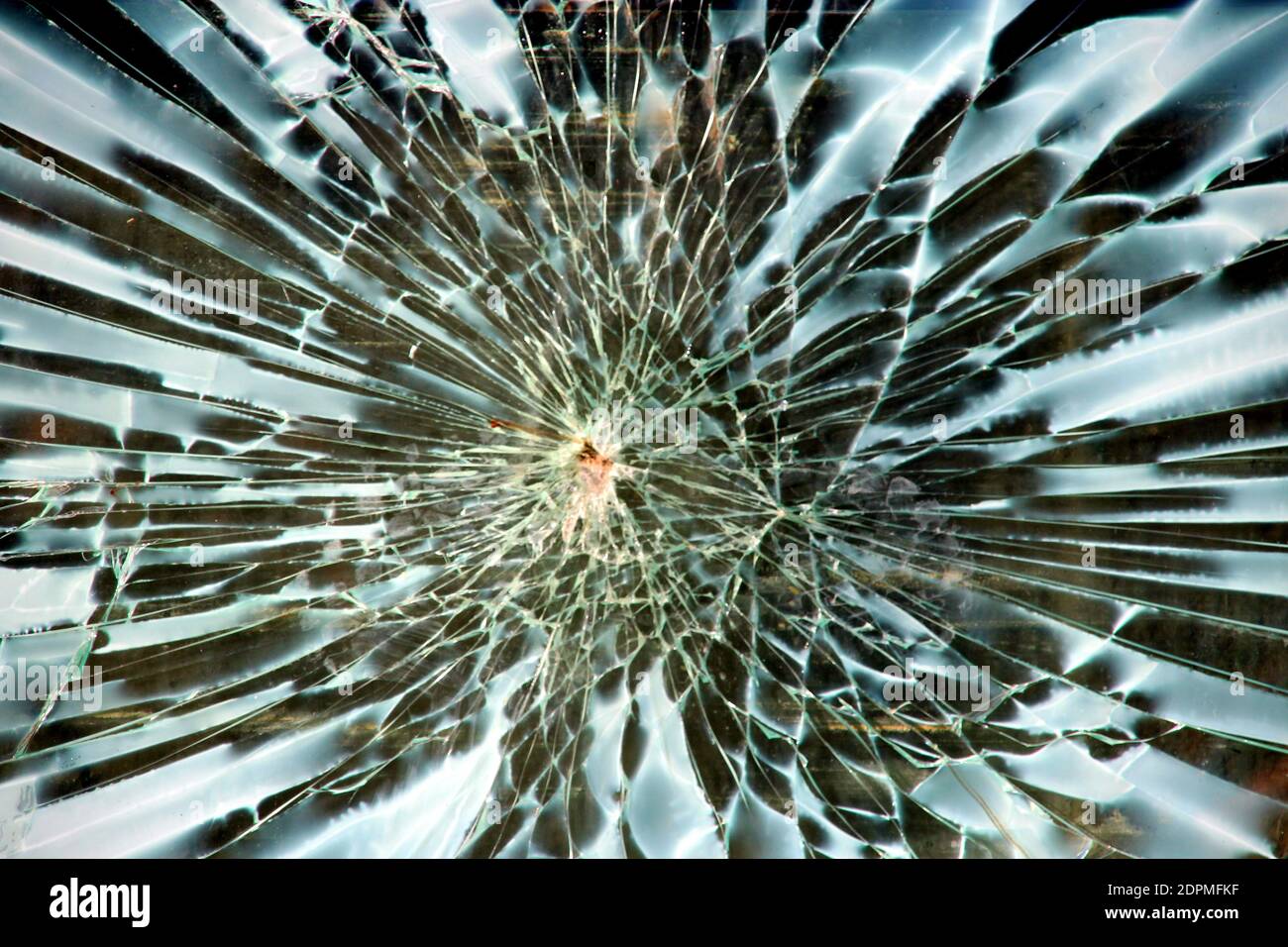 Broken geometry hi-res stock photography and images - Alamy