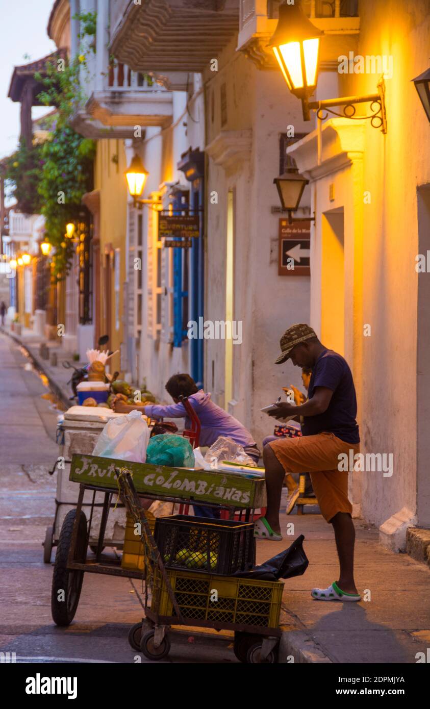 Street vendors in Cartagena de Indias, Colombia Stock Photo - Alamy