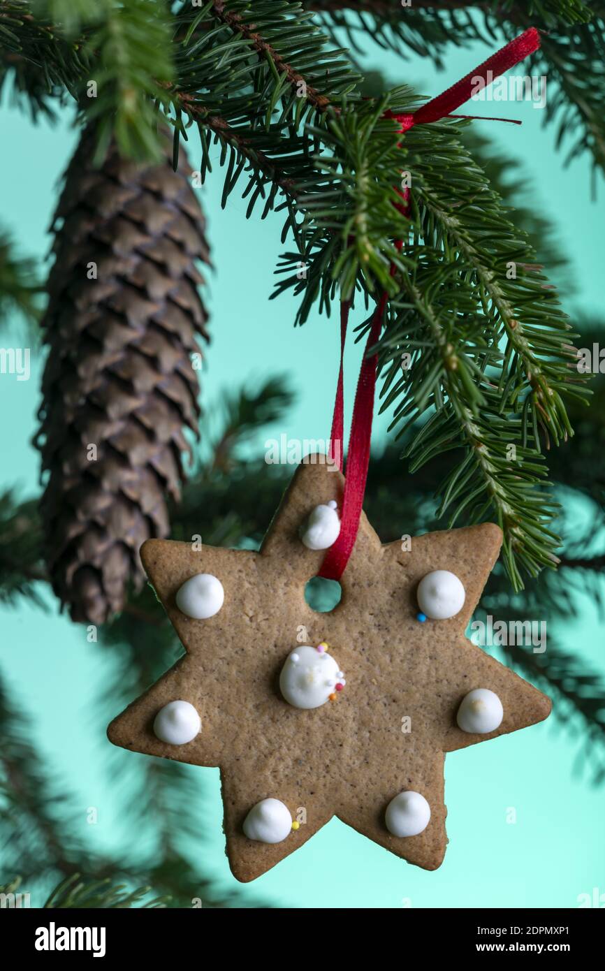 Star hanger hi-res stock photography and images - Alamy
