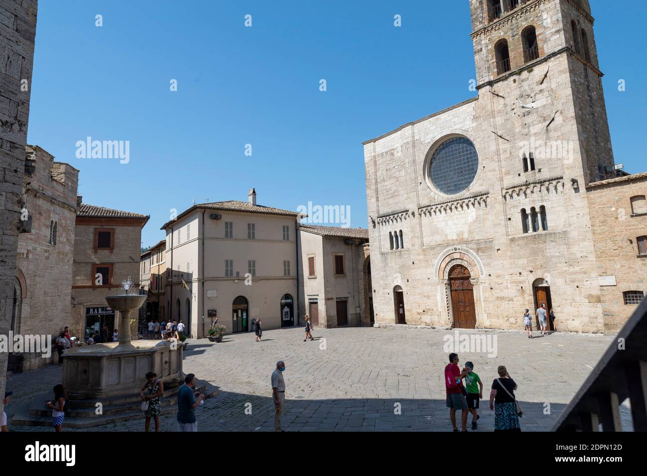 bevagna,italy august 13 2020:Central square of the Borgo di Bevagna ...