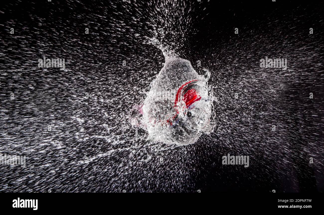 Bursting red balloon hi-res stock photography and images - Alamy