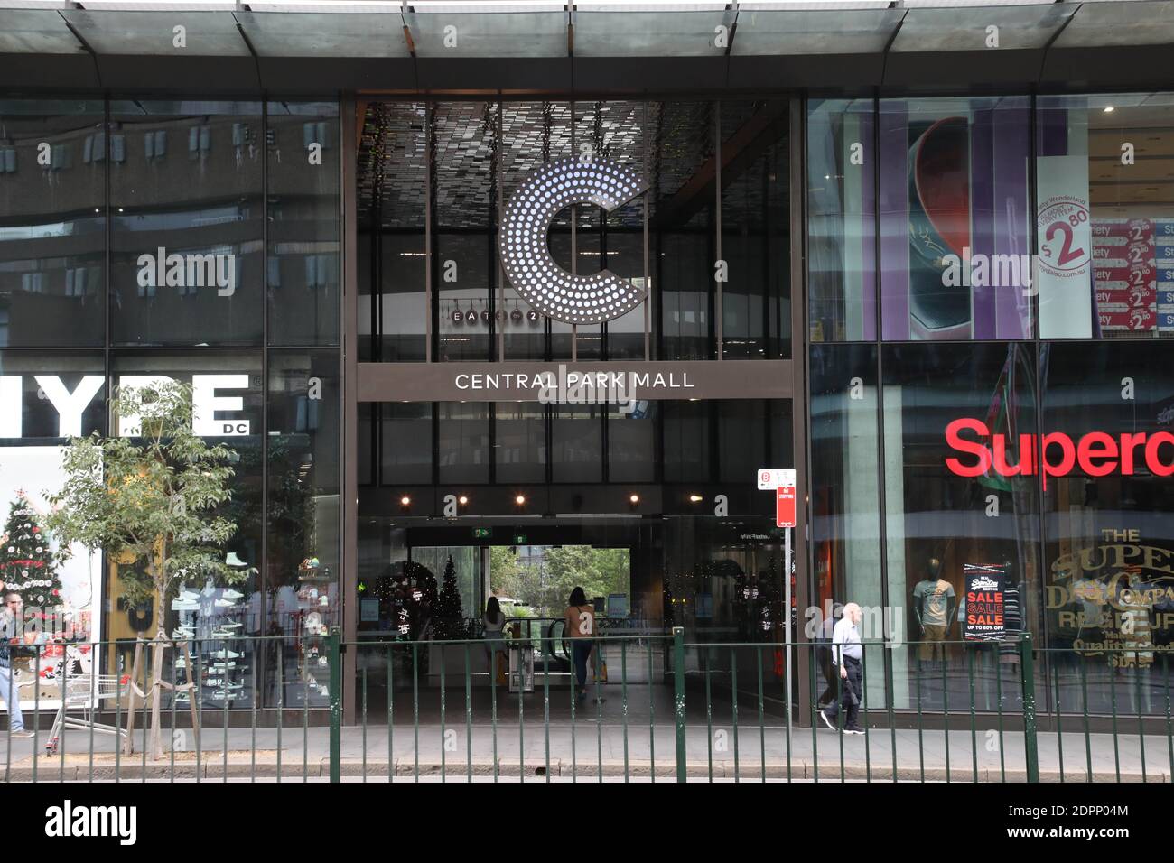 Central Park Mall on Broadway, Chippendale, Sydney Stock Photo - Alamy